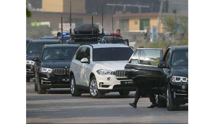 Naya Pakistan But Old Protocol: Punjab CM Arrives In THQ Hospital With ...